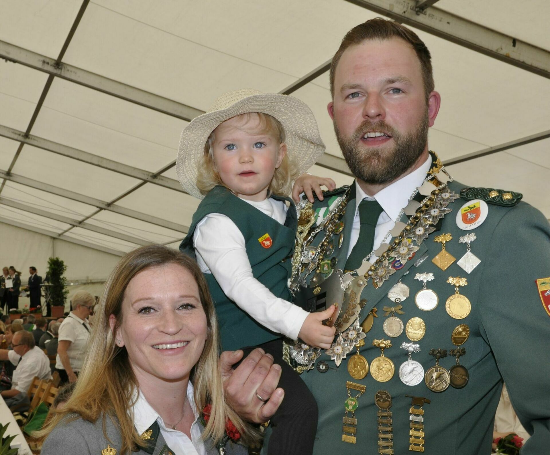 Fabian Feise folgt auf Christoph Weckesser als Stadtschützenkönig ...